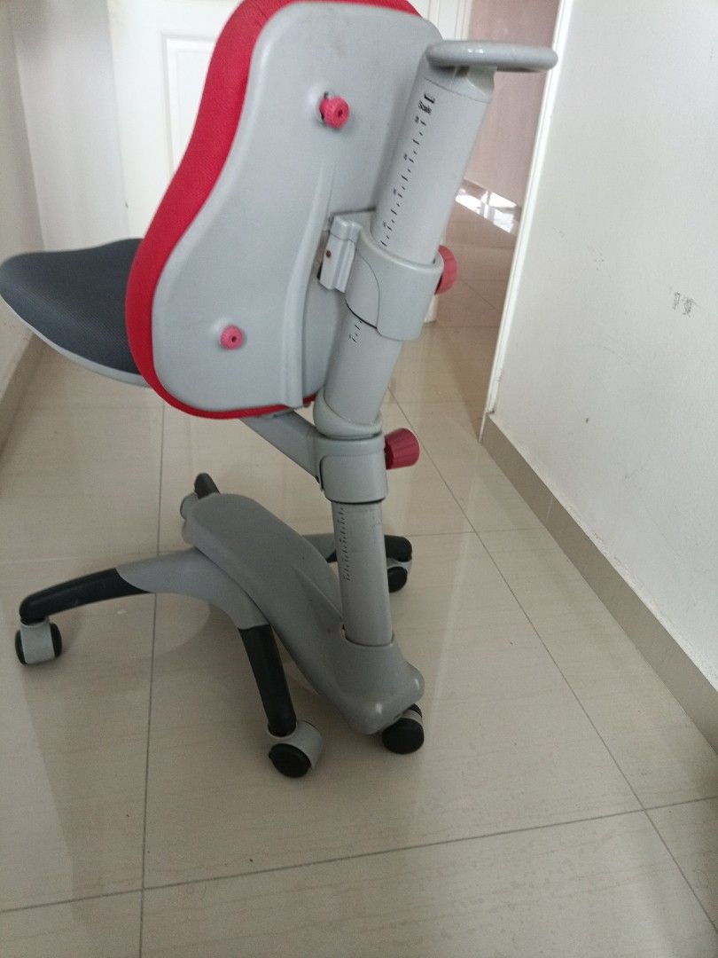 Comf pro ergonomic chair, Furniture & Home Living, Furniture, Chairs on ...