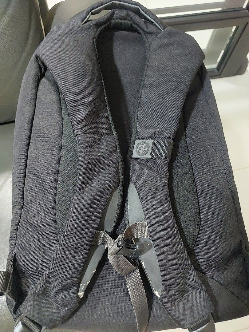 Crumpler The Rampaging Mob backpack, Men's Fashion, Bags, Backpacks on ...