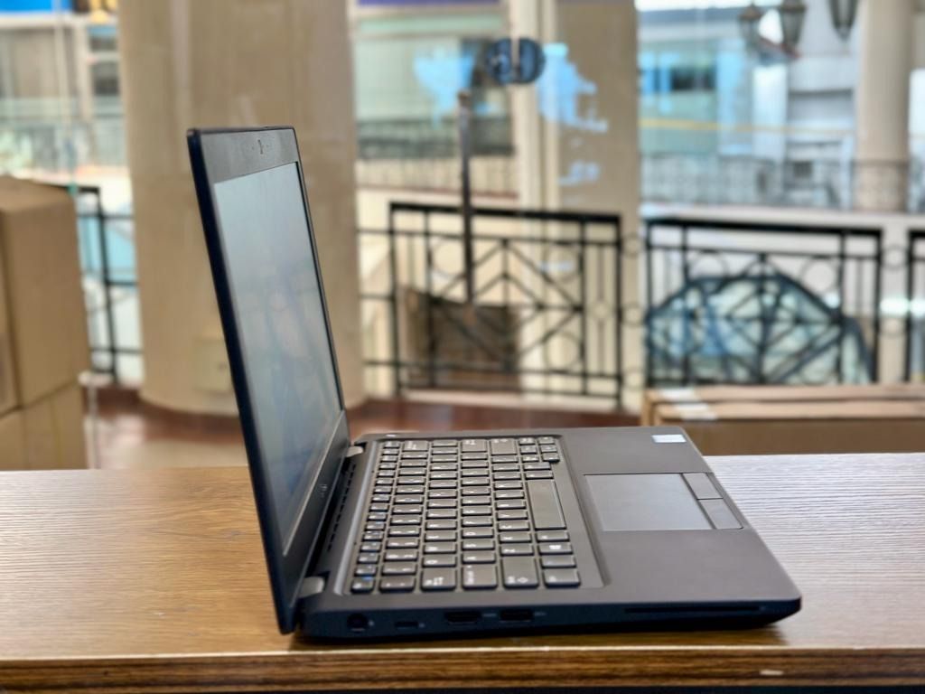 Dell 8th Gen intel i5 Laptop - 256GB SSD - 8GB RAM - Free MS Office ...