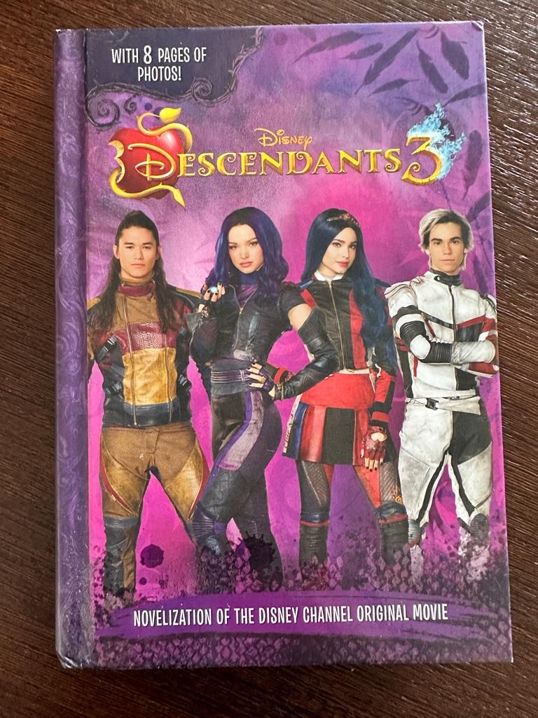 Descendents 3 (Disney), Hobbies & Toys, Books & Magazines, Children's ...