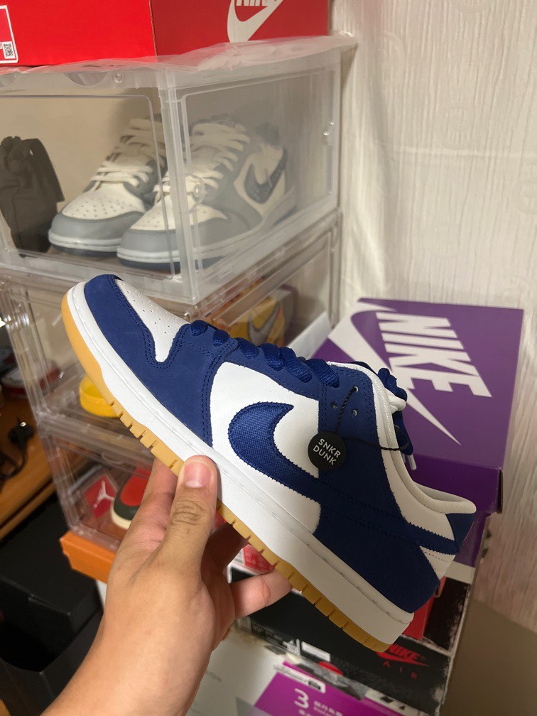Dodgers dunk, Men's Fashion, Footwear, Sneakers on Carousell