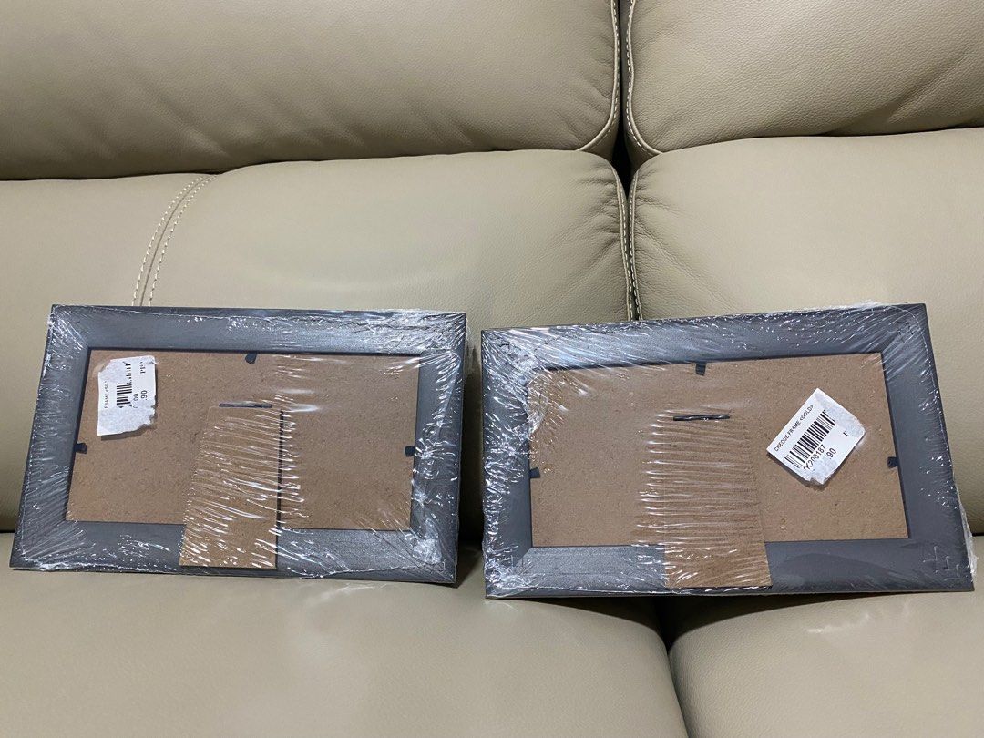 Dulang Hantaran: Cheque Frame, Everything Else on Carousell