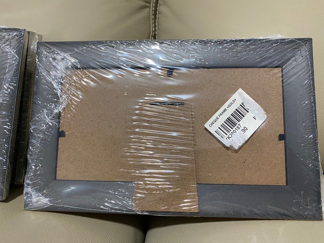 Dulang Hantaran: Cheque Frame, Everything Else on Carousell