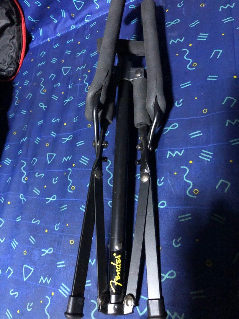 Fender mini guitar Stand, Hobbies & Toys, Music & Media, Musical ...