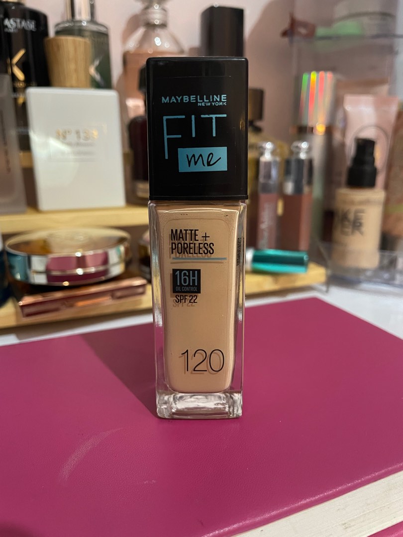 Foundation Maybelline Fit Me Matte Poreless, Kesehatan & Kecantikan, Rias Wajah di Carousell