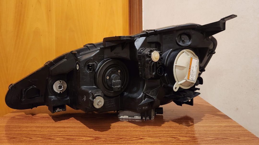 [CLEARANCE] Genuine Honda Integra Type R DC5 DC5R HID Headlight Set ...