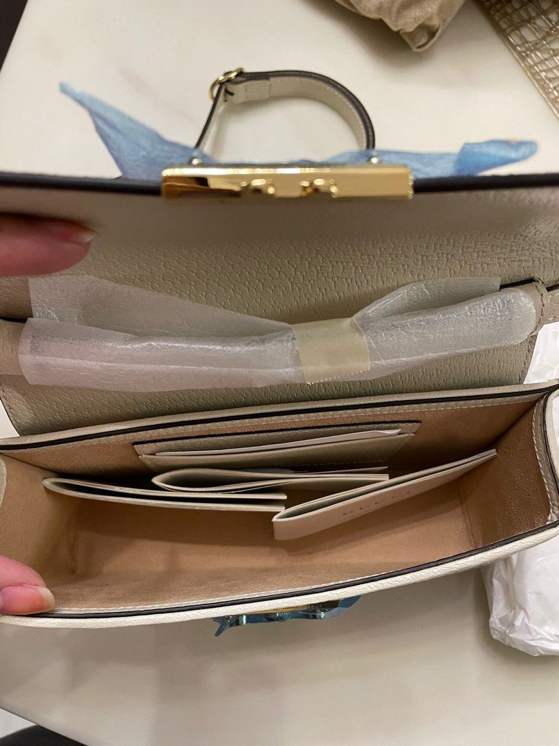 Gucci Berry Bag New, Women's Fashion, Bags & Wallets, Cross-body Bags ...