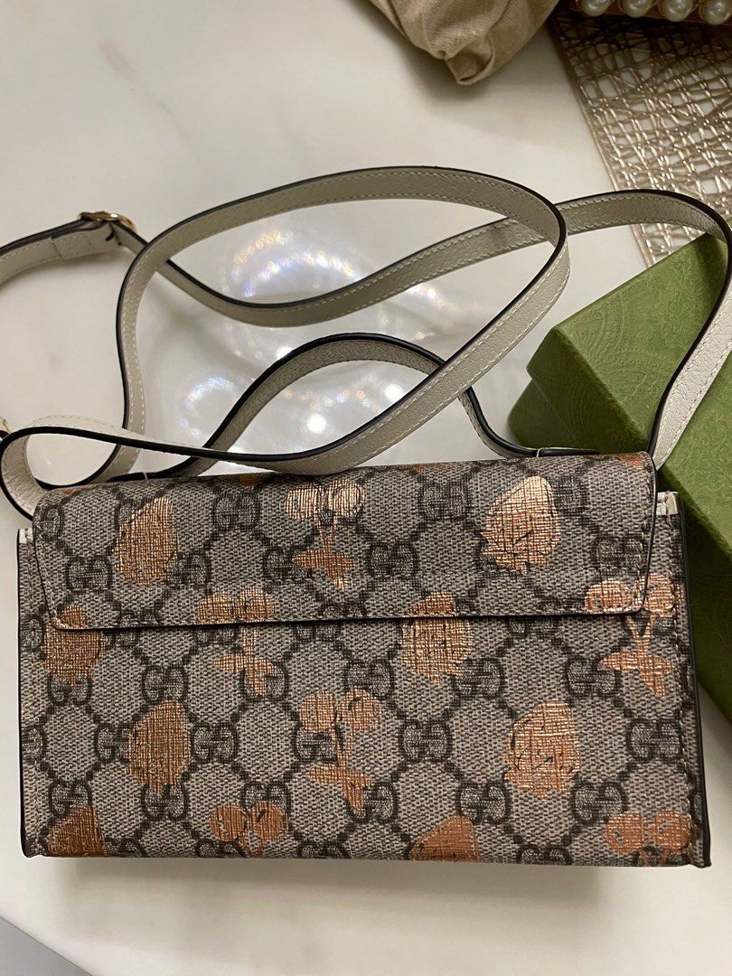 Gucci Berry Bag New, Women's Fashion, Bags & Wallets, Cross-body Bags ...