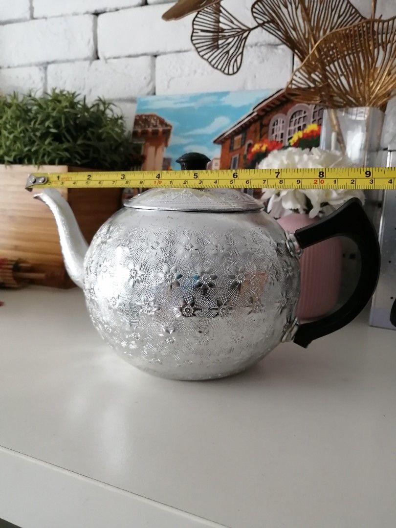 Hand Crafted vintage Aluminum teapot, Hobbies & Toys, Memorabilia ...