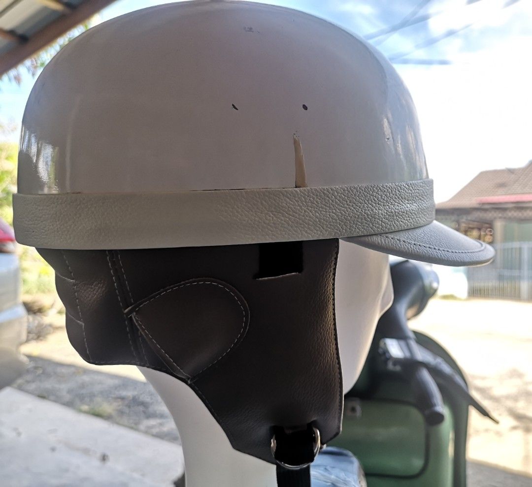 Helmet expandite, Sports Equipment, Bicycles & Parts, Bicycles on Carousell