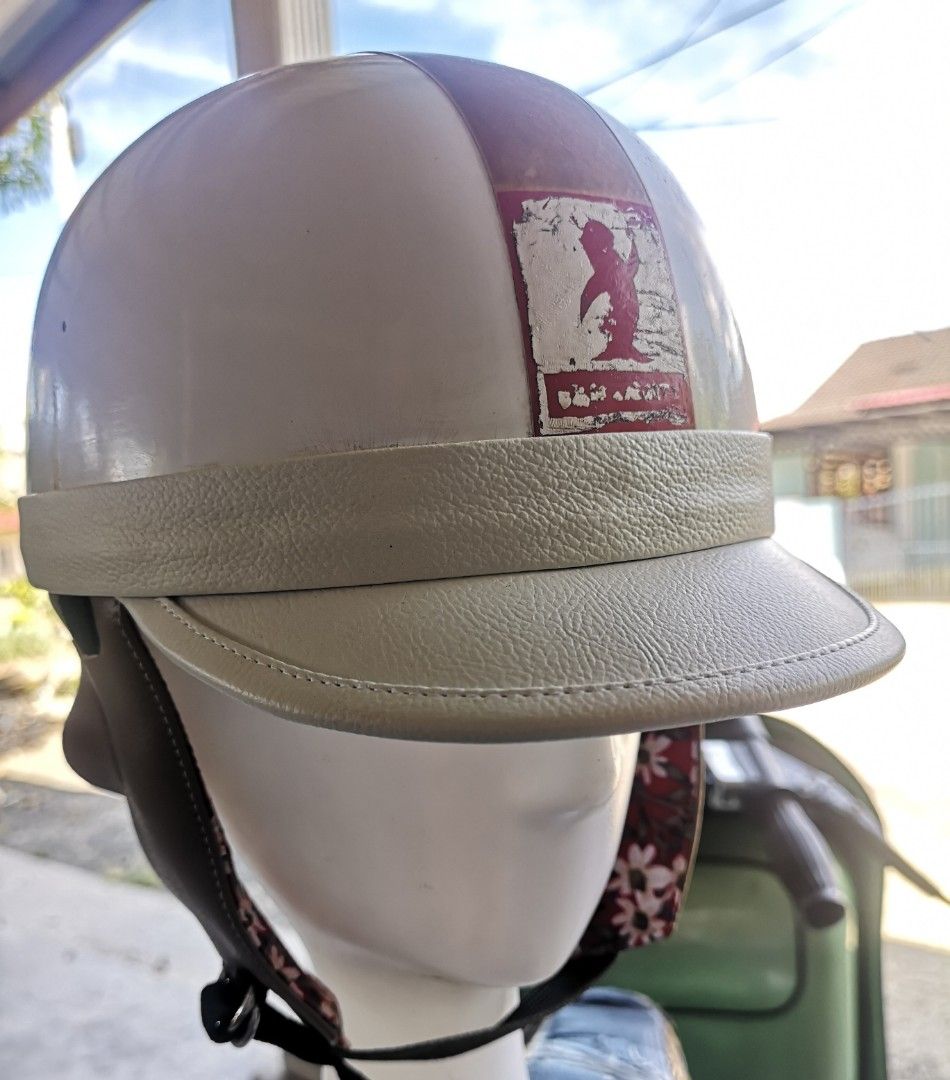 Helmet expandite, Sports Equipment, Bicycles & Parts, Bicycles on Carousell