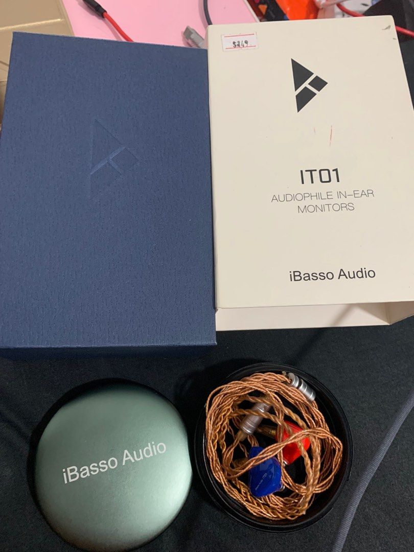 iBasso IT01 Dynamic Driver In-Ear Audiophile In-Ear Earphones, Audio ...