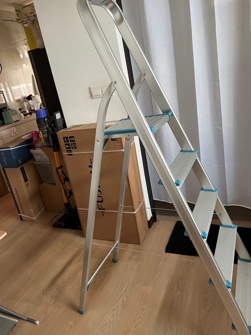 Ladder (like new), Furniture & Home Living, Home Improvement ...