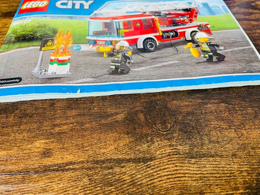 LEGO City - fire ladder truck 60107, Hobbies & Toys, Toys & Games on ...