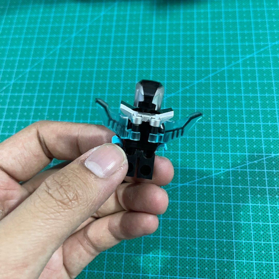 Lego Minifigures Series 15 Winged Mech Warrior ORIGINAL, Toys ...