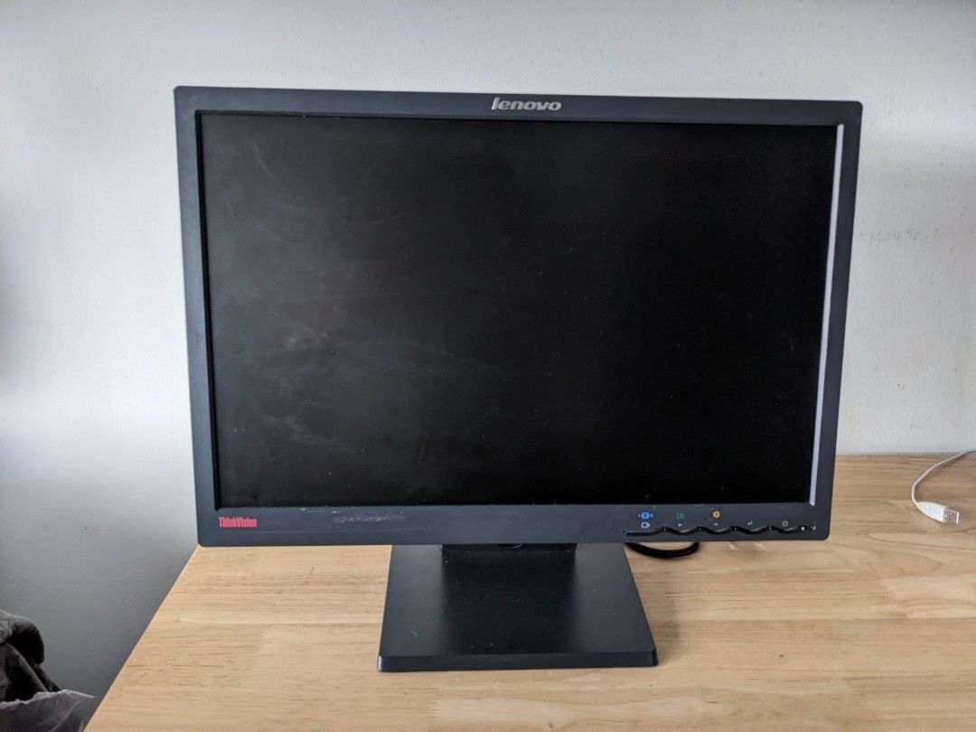 Lenovo ThinkVision L197wA 19", Computers & Tech, Parts & Accessories ...