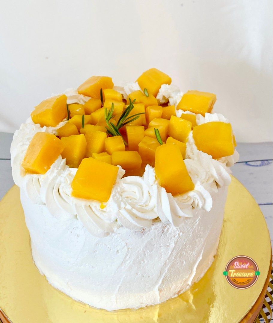 Fluffy Light airy lychee / mango Japanese short cake, Food & Drinks ...