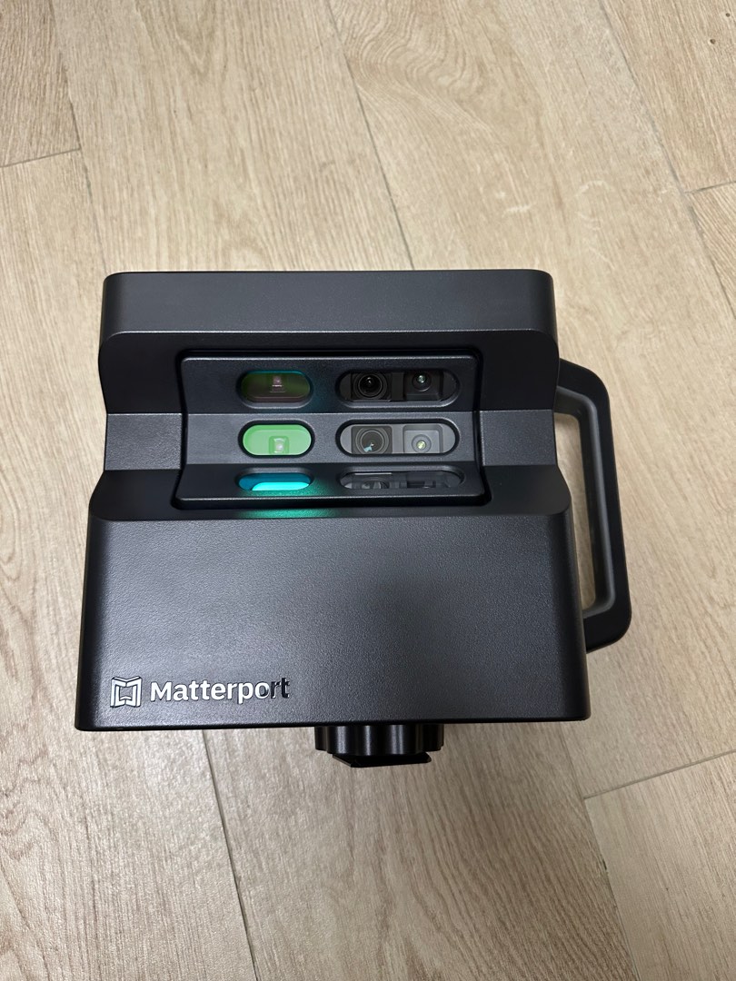 Matterport Pro2 Camera + stand + Backpack, Photography, Cameras on ...