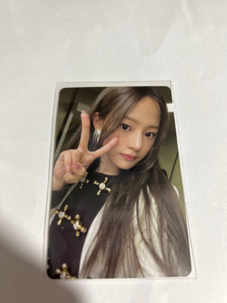 [WTS] Minji (Newjeans)- OMG (minji ver), Hobbies & Toys, Memorabilia ...