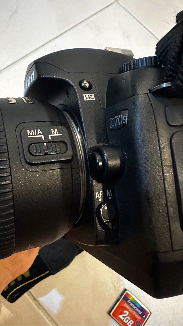 Nikon D70 DSLR Body and Lens, Photography, Cameras on Carousell