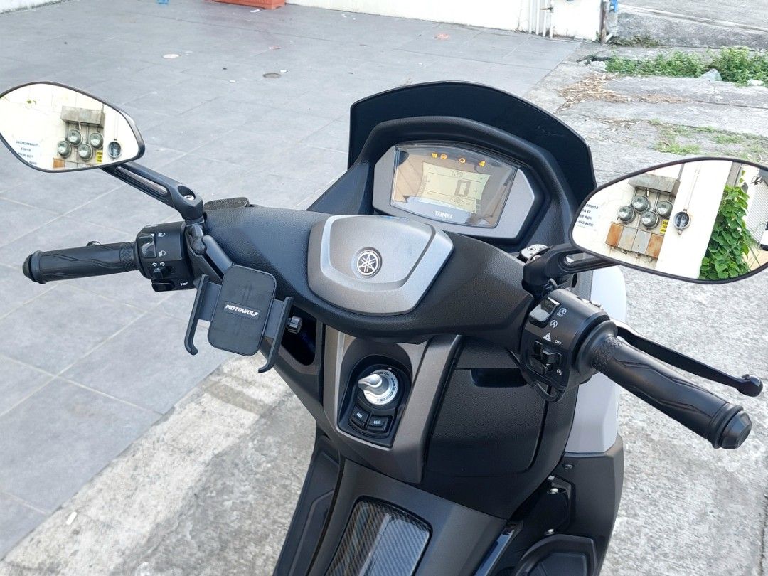 Nmax V2.1 Yconnect 2022 ABS Keyless TCS 1st owner Low odo sale or swap ...