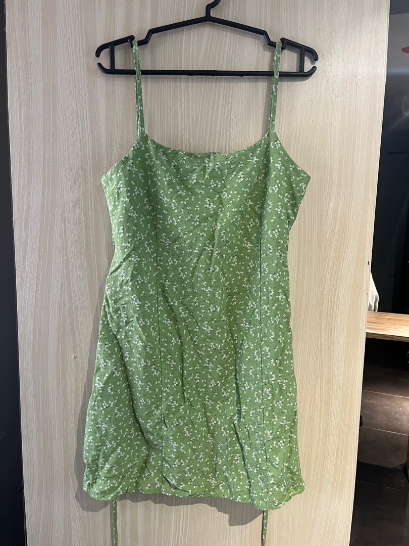 O-RI Green Summer Dress Daisy Design on Carousell
