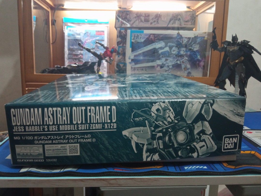 PBandai MG Gundam Astray Out Frame D, Hobbies & Toys, Toys & Games on ...