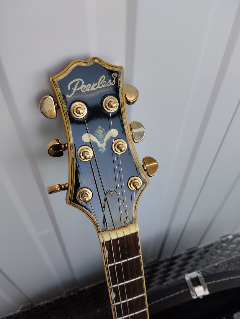 Peerless guitar, Hobbies & Toys, Music & Media, Musical Instruments on Carousell