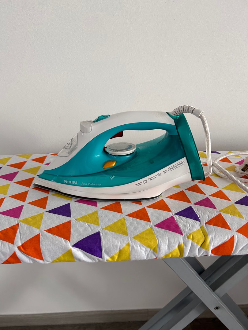 Philips Azur Performer steam iron with free ironing board, TV & Home ...