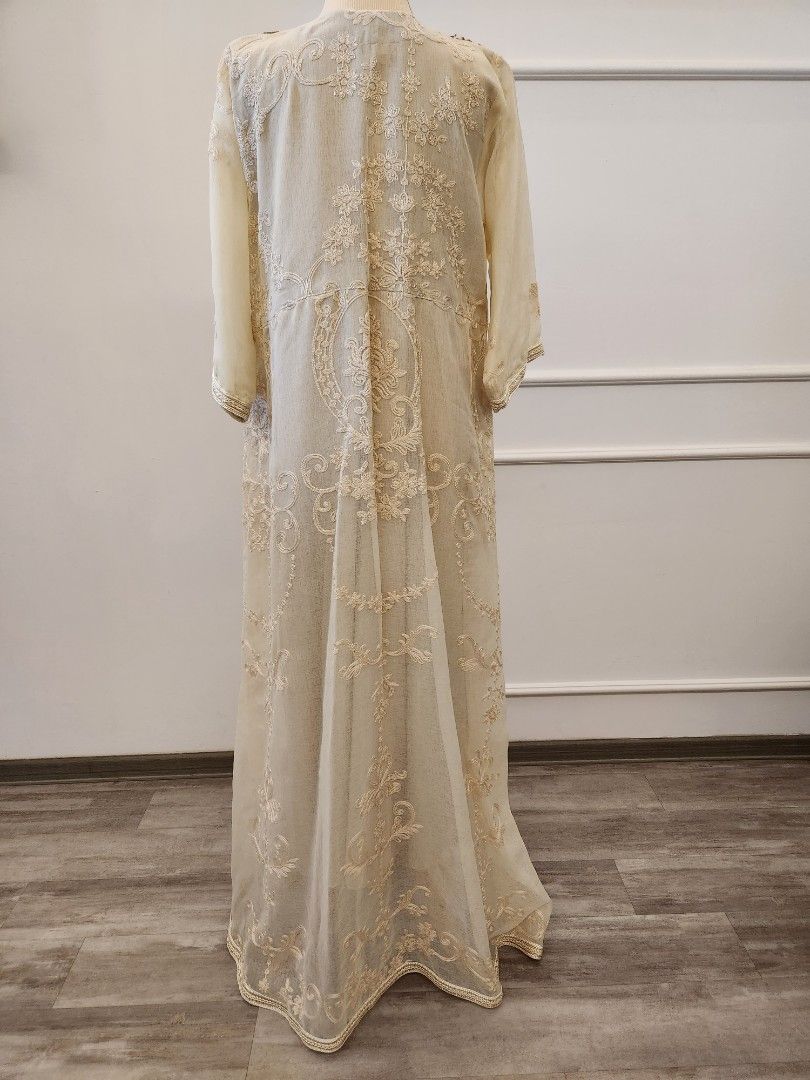 Pre-loved Kuwait Costume, Women's Fashion, Dresses & Sets, Traditional ...