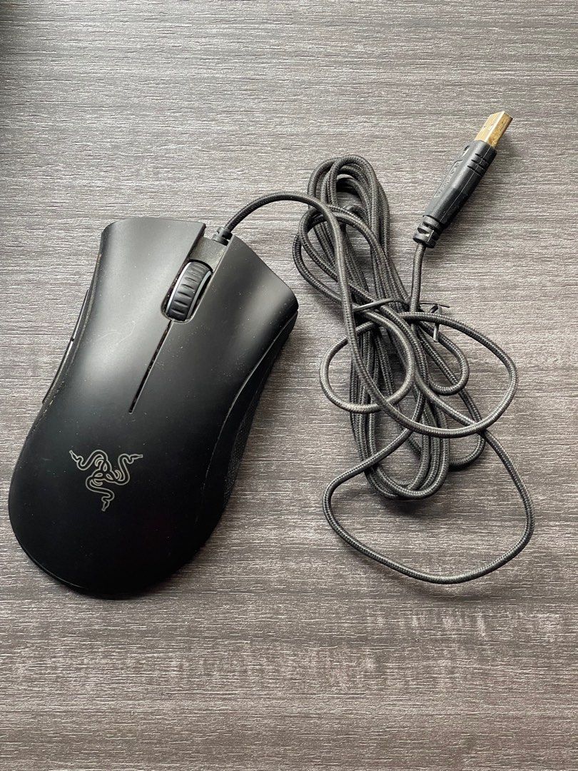 Razer deathadder chroma mouse, 電腦＆科技, 電腦周邊及配件, 電腦滑鼠及相關產品 - Carousell