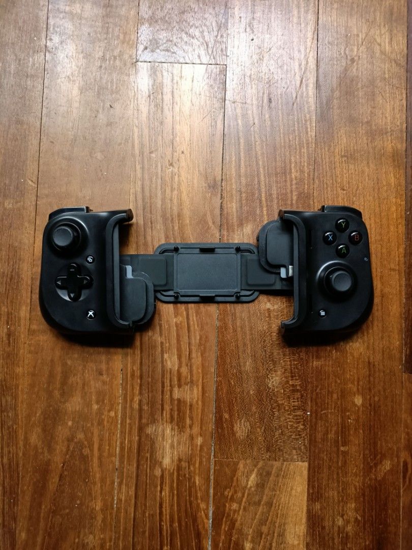 Razer Kishi V1, Video Gaming, Gaming Accessories, Controllers on Carousell