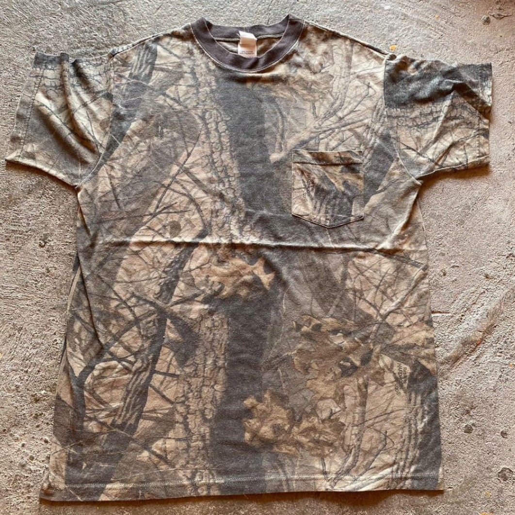 Realtree, Men's Fashion, Tops & Sets, Tshirts & Polo Shirts on Carousell