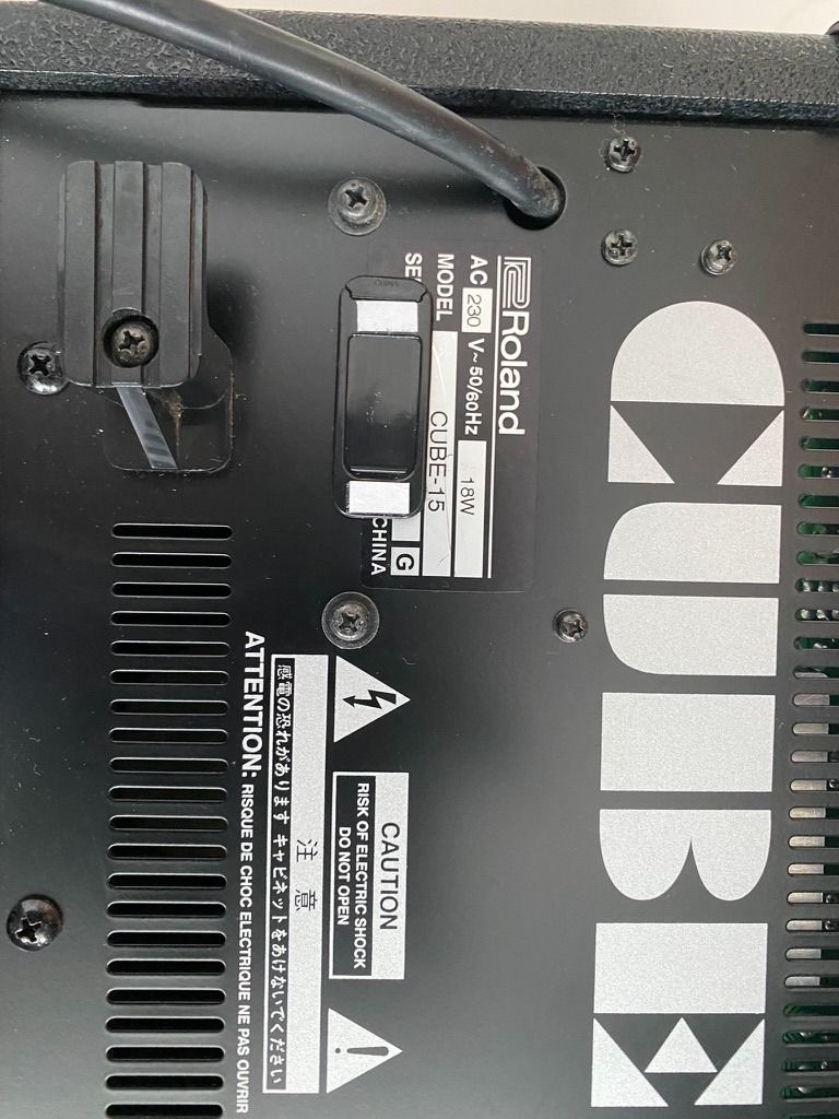 Roland CUBE-15 Guitar Amp, Hobbies & Toys, Music & Media, Musical ...