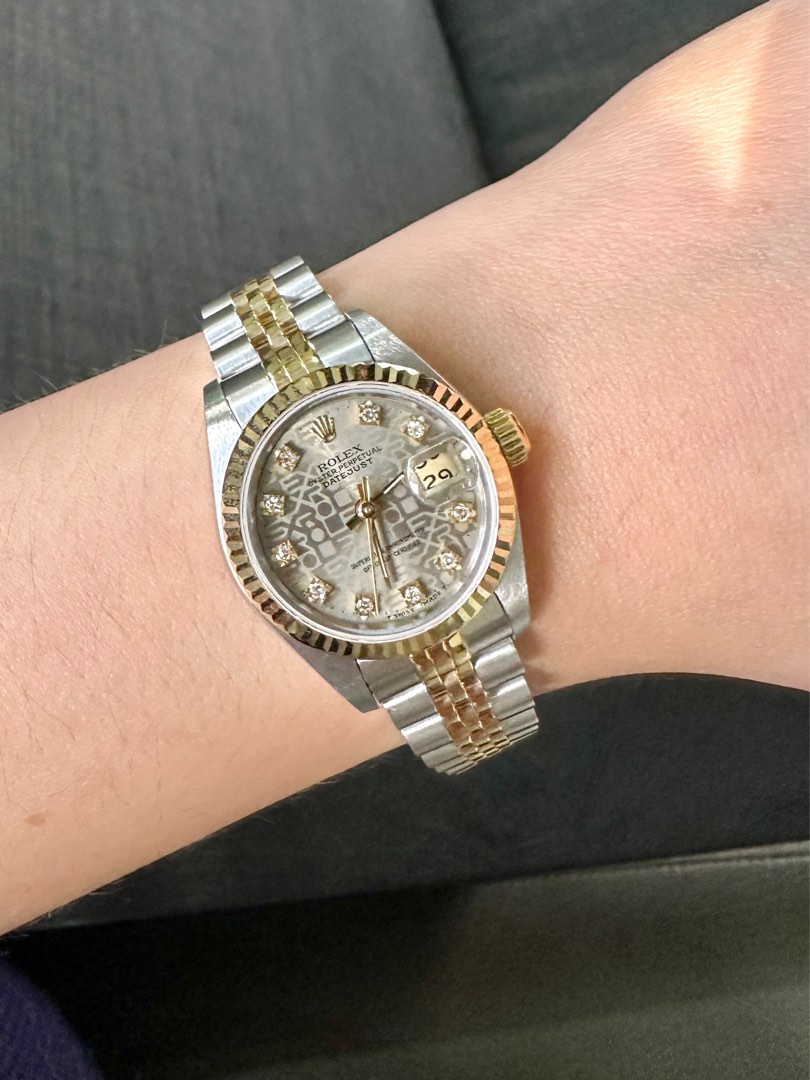ROLEX 18K Solid Gold w/ Diamonds 26mm Silver Anniversary Dial Lady ...