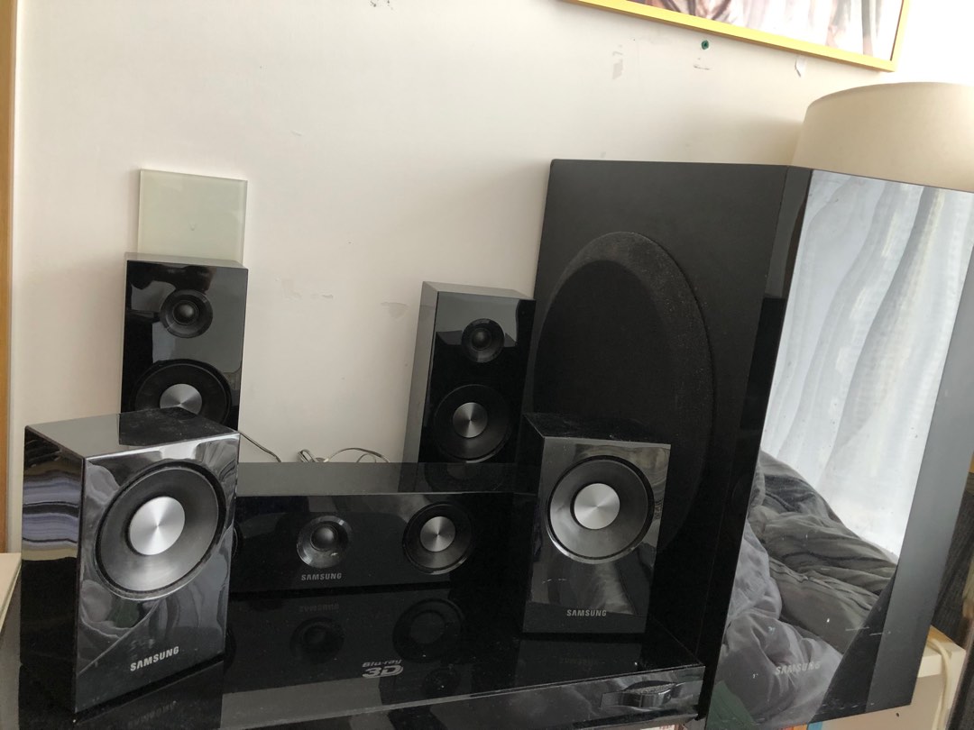 Samsung 3D blue ray 1:5 hifi system, 興趣及遊戲, 音樂、樂器 & 配件, 樂器 - Carousell