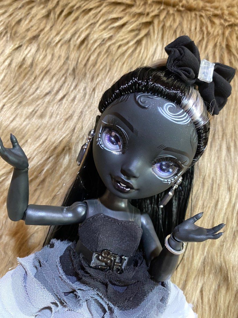 Shadow High Shanelle Onyx Rainbow High Doll, Hobbies & Toys, Toys ...