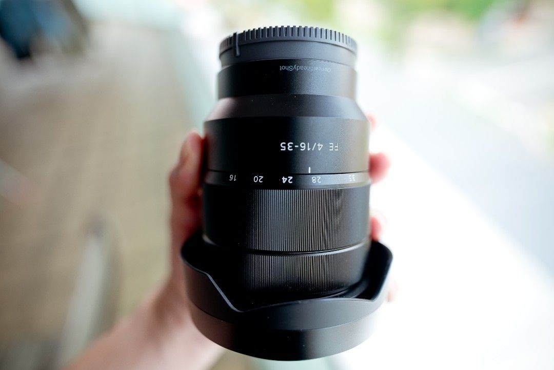 Sony FE 16-35 mm F4 OSS Zeiss (mint condition), Photography, Lens ...