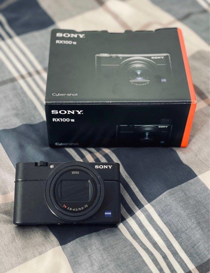Sony Rx100 vii Camera, Photography, Cameras on Carousell