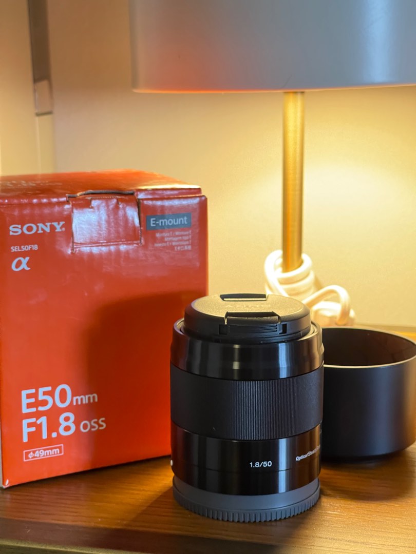 Sony SEL50F18 Prime Lens, Photography, Lens & Kits on Carousell