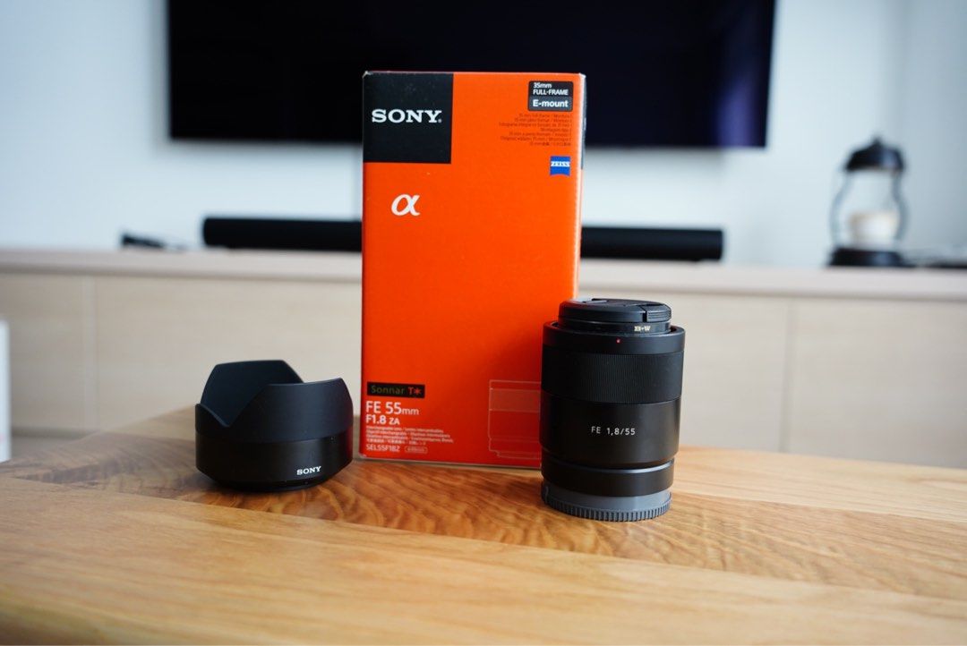 Sony Zeiss 55mm F1.8, Photography, Lens & Kits on Carousell