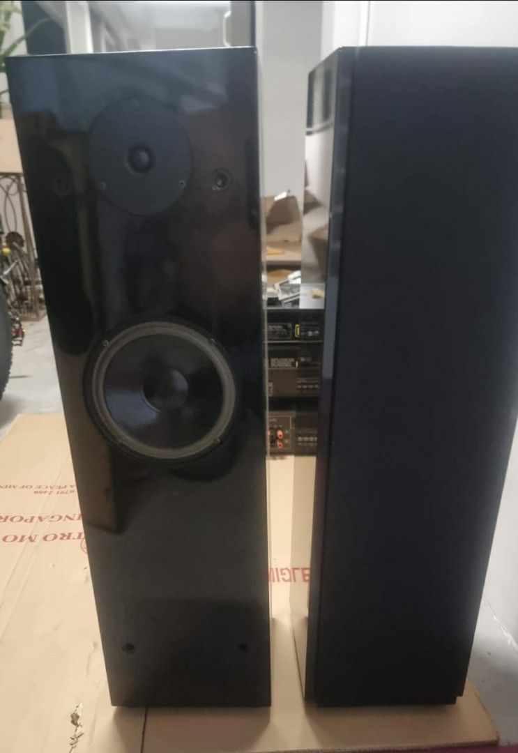 Technic Hi Fi System Set come with Technic SU-V470 amp, cd player ...