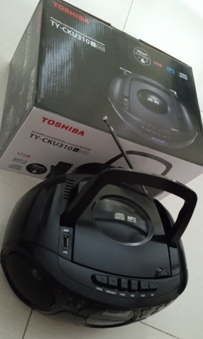 Toshiba CD player, Audio, Portable Music Players on Carousell