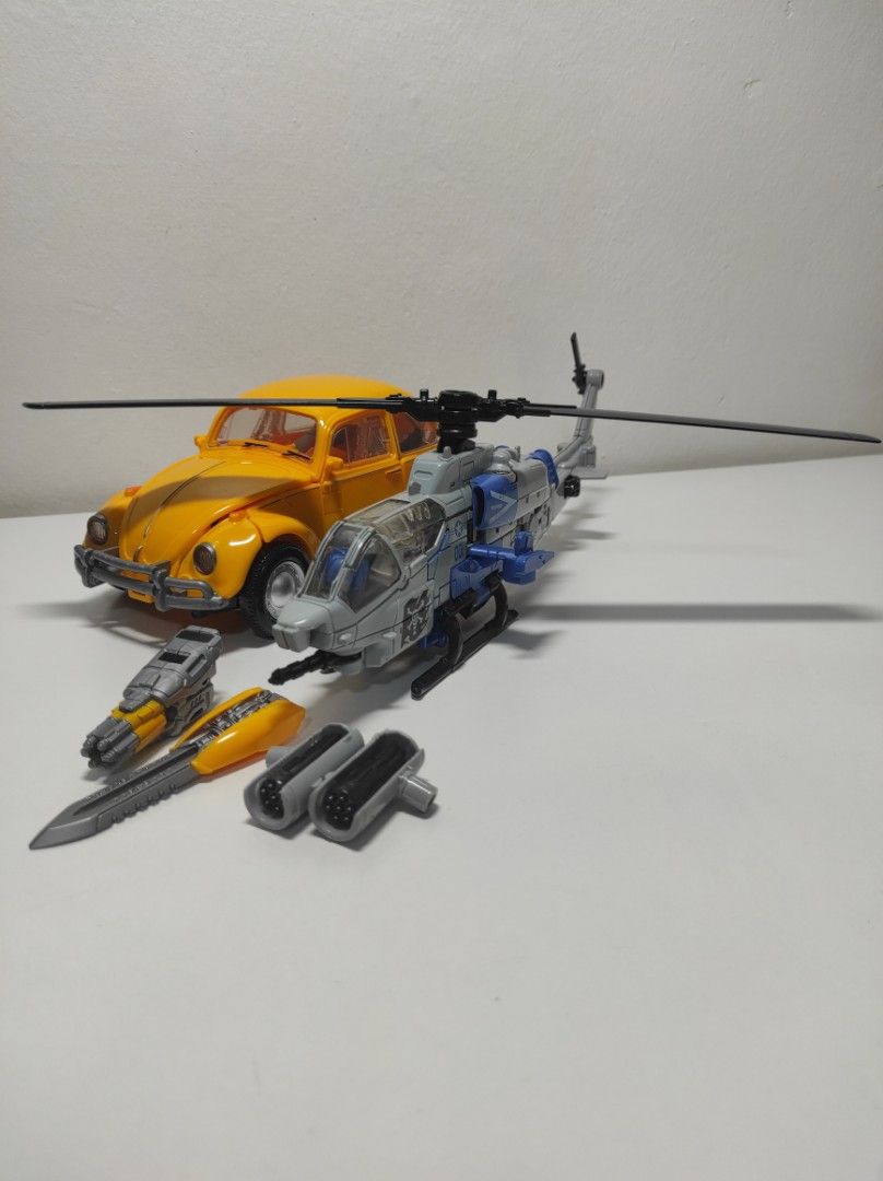 Transformers Bumblebee and Dropkick (AoYi), Hobbies & Toys, Toys ...