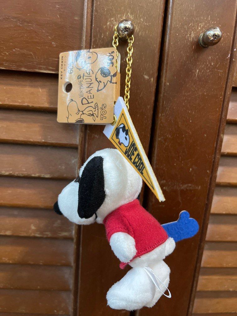 USJ Snoopy limited edition keychain, Hobbies & Toys, Toys & Games on ...