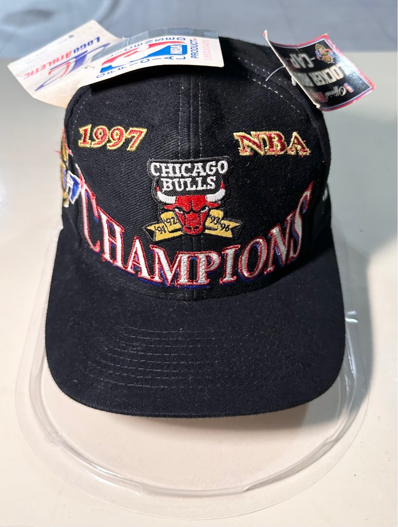 Vintage Logo Athletic Chicago Bulls 1997 Champions Locker Room Cap, Men ...