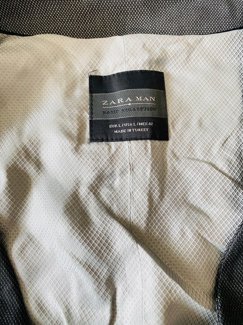 Zara men vest, Men's Fashion, Coats, Jackets and Outerwear on Carousell