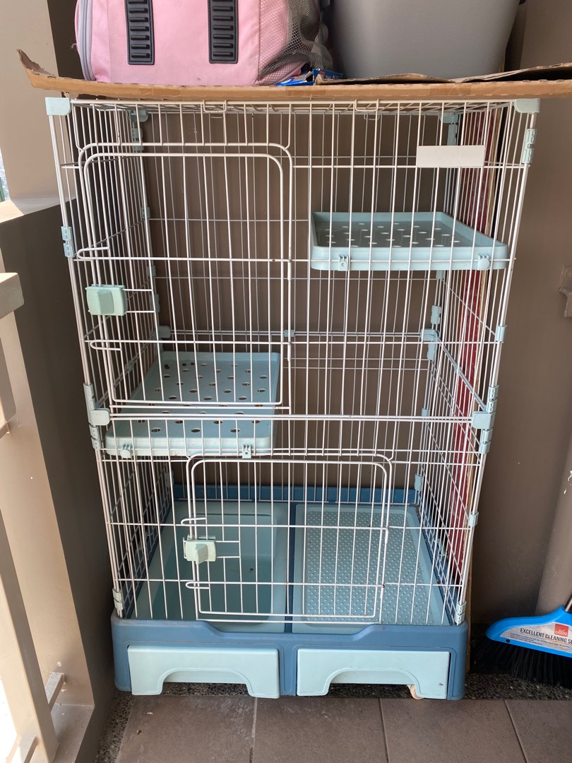 2-layer cat cage, Pet Supplies, Homes & Other Pet Accessories on Carousell