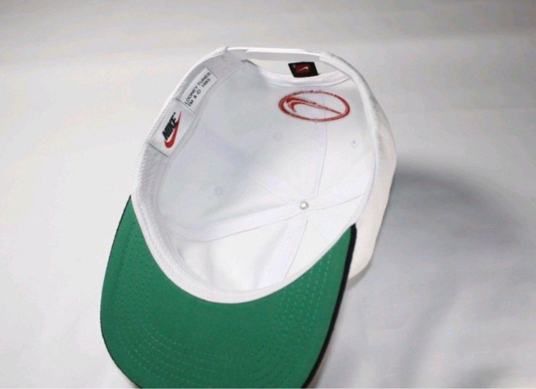 90s Vintage Nike x Looney Tunes Cap Retro, Men's Fashion, Watches ...