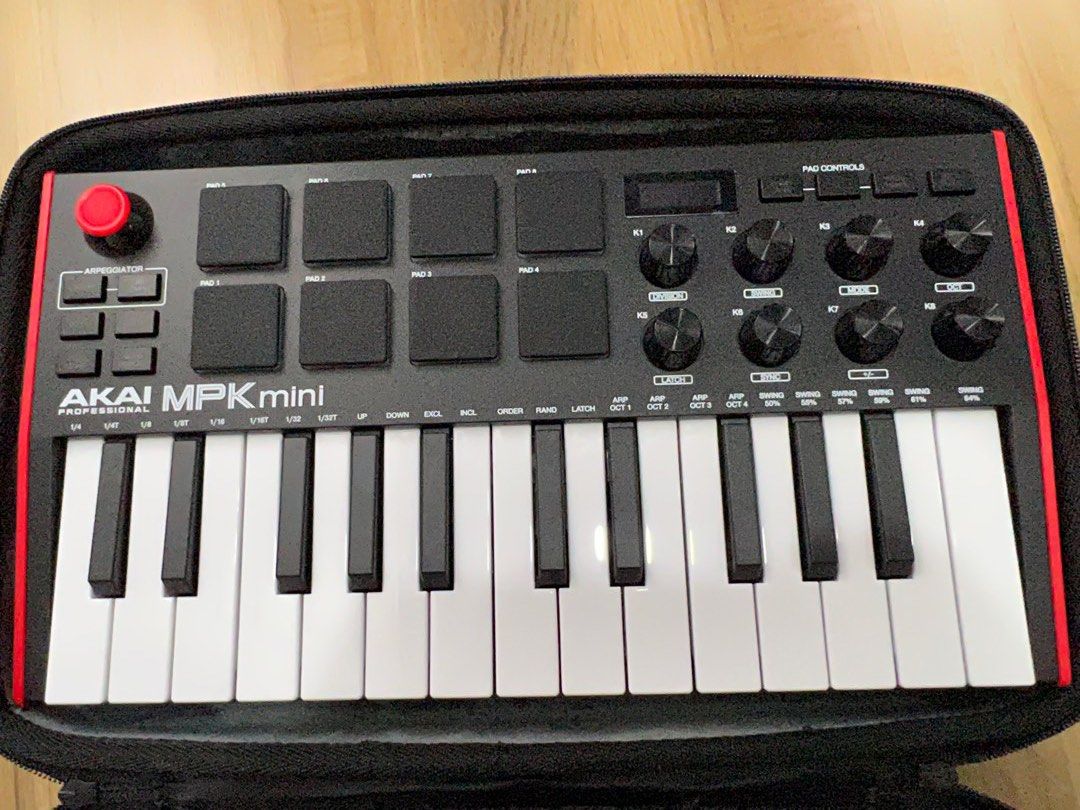 Akai Mpk mini mk3 with case and usb c cable, Hobbies & Toys, Music ...